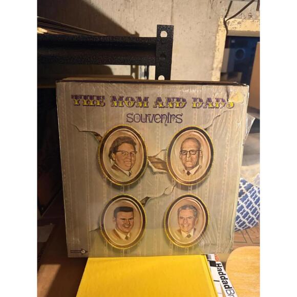 Media | The Moms And Dads Souvenirs 33rpm Vg Ab99 | Poshmark